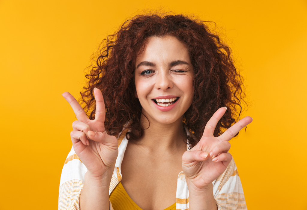 How Spanish Speakers Use Body Language to Speak Without Words